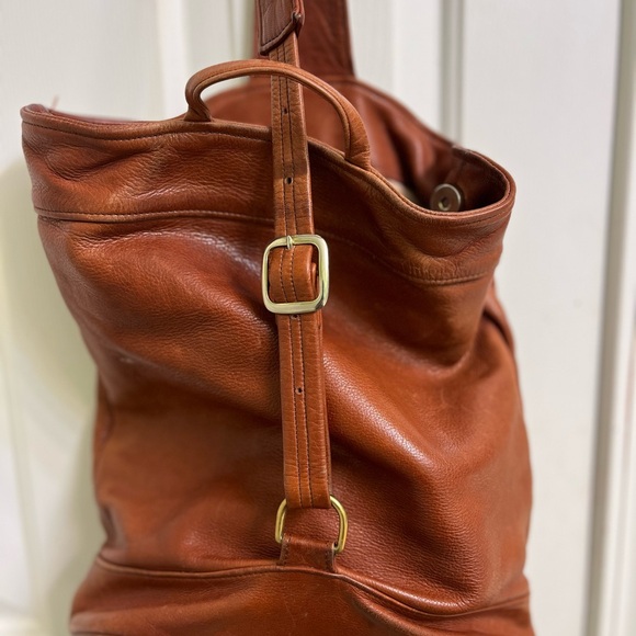 Sven | Bags | Sven Leather Sling Purse | Poshmark